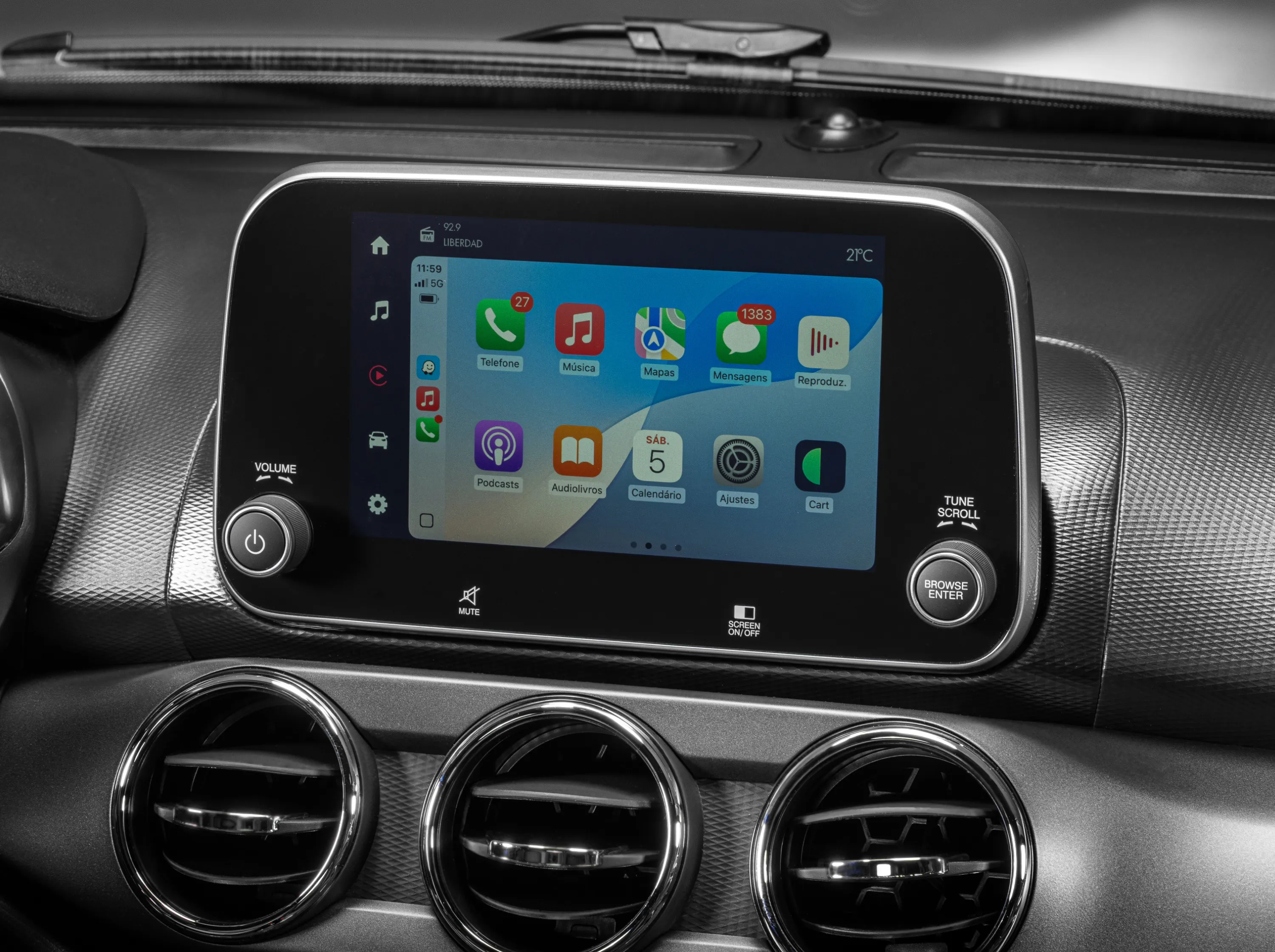 Tudo sobre tecnologia do Fiat Cronos